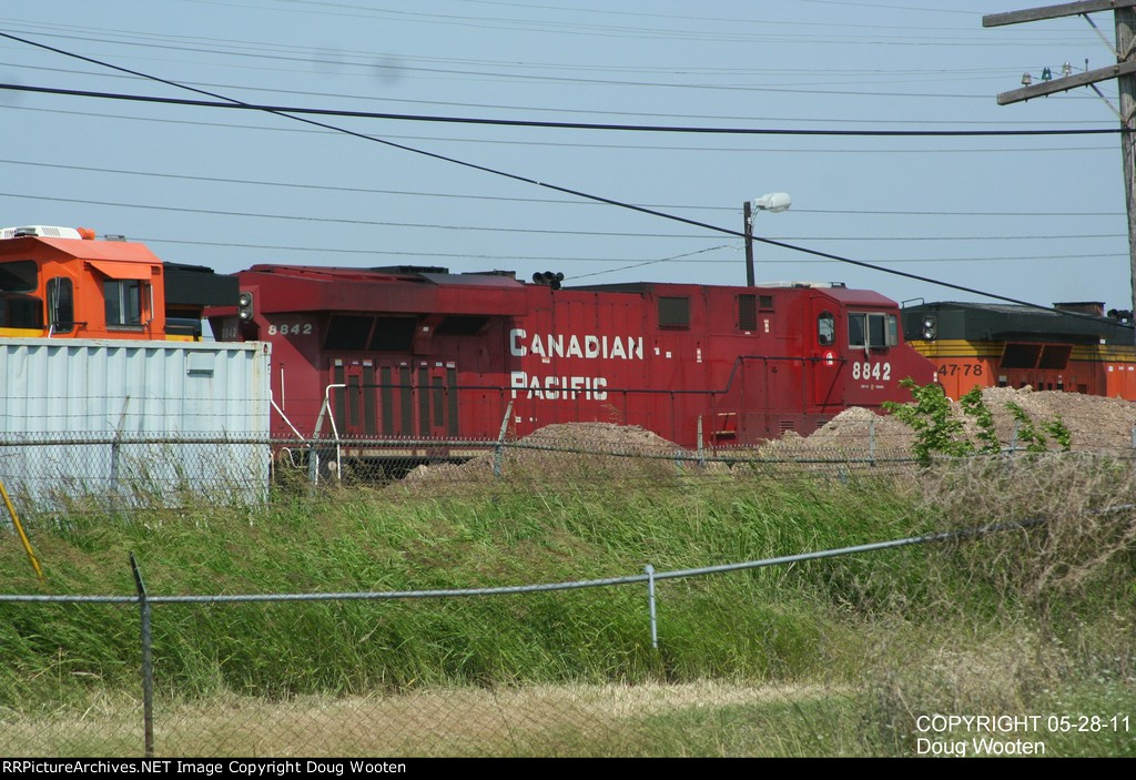 CP 8842